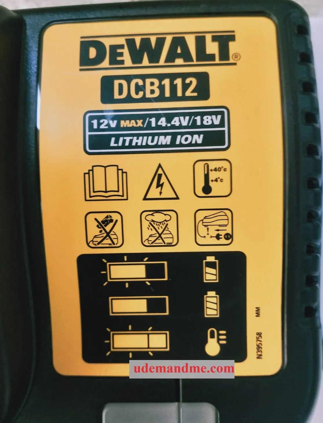 Buy ** OFFER ** DEWALT DCB112 - 18 VOLT CHARGER ** OFFER ** Online ...