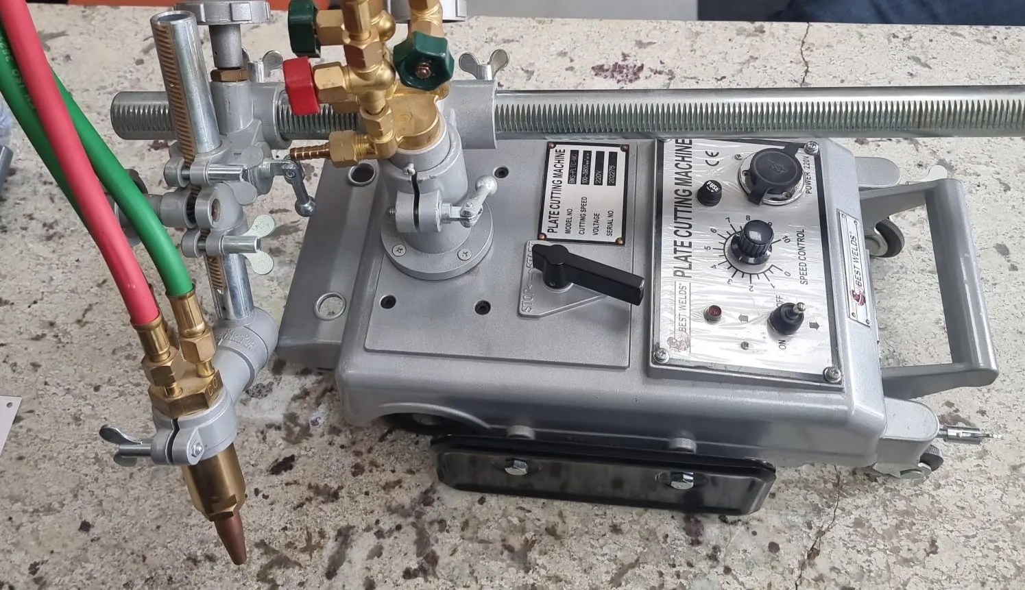 PRO PLATE PUKK CUTTING MACHINE WITH 1.8 mtr TRACK – UDEMANDME